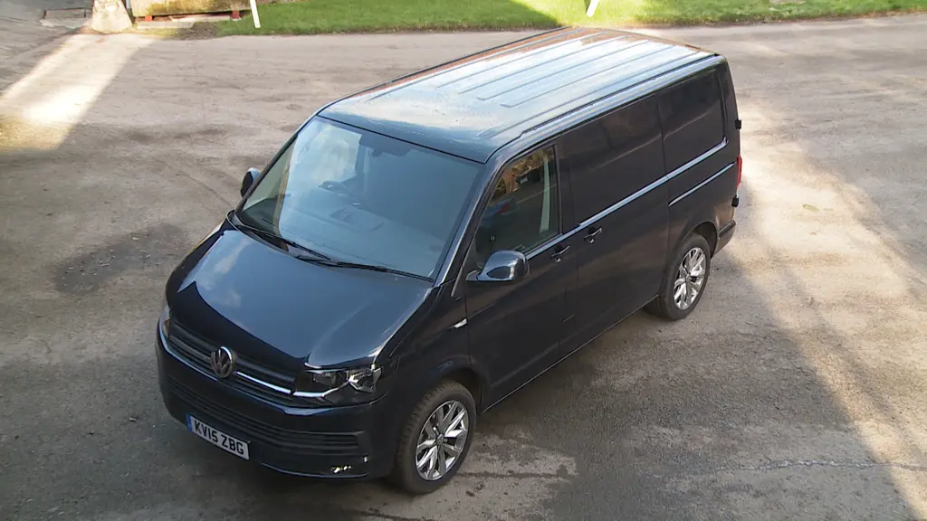 Volkswagen Transporter Shuttle Minibus T32 SWB Diesel 2.0 TDI 110PS S ...